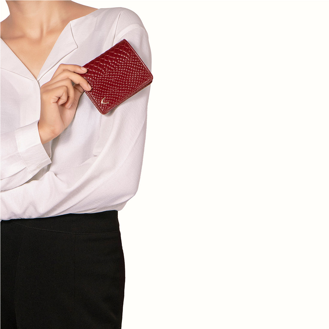 Buy Red UNION W1 BI-FOLD Online - Hidesign